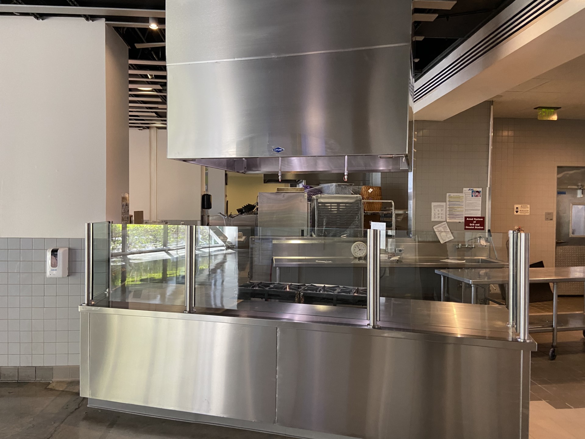 UCB CROSSROADS DINING COMMONS