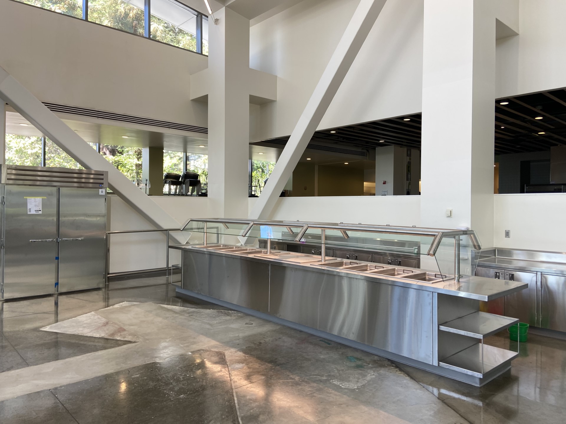 UCB CROSSROADS DINING COMMONS